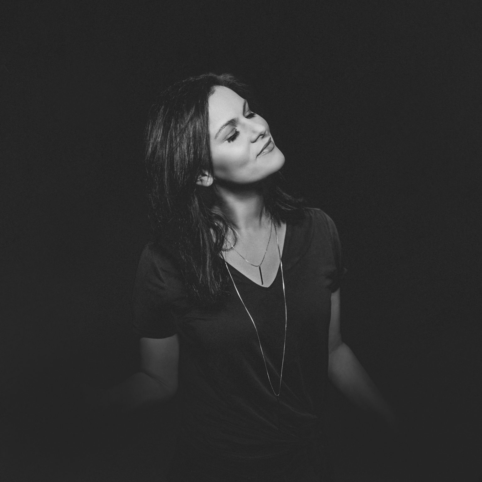 Marie Miller: Official Website - Music, Videos & Shows | Marie Miller Music